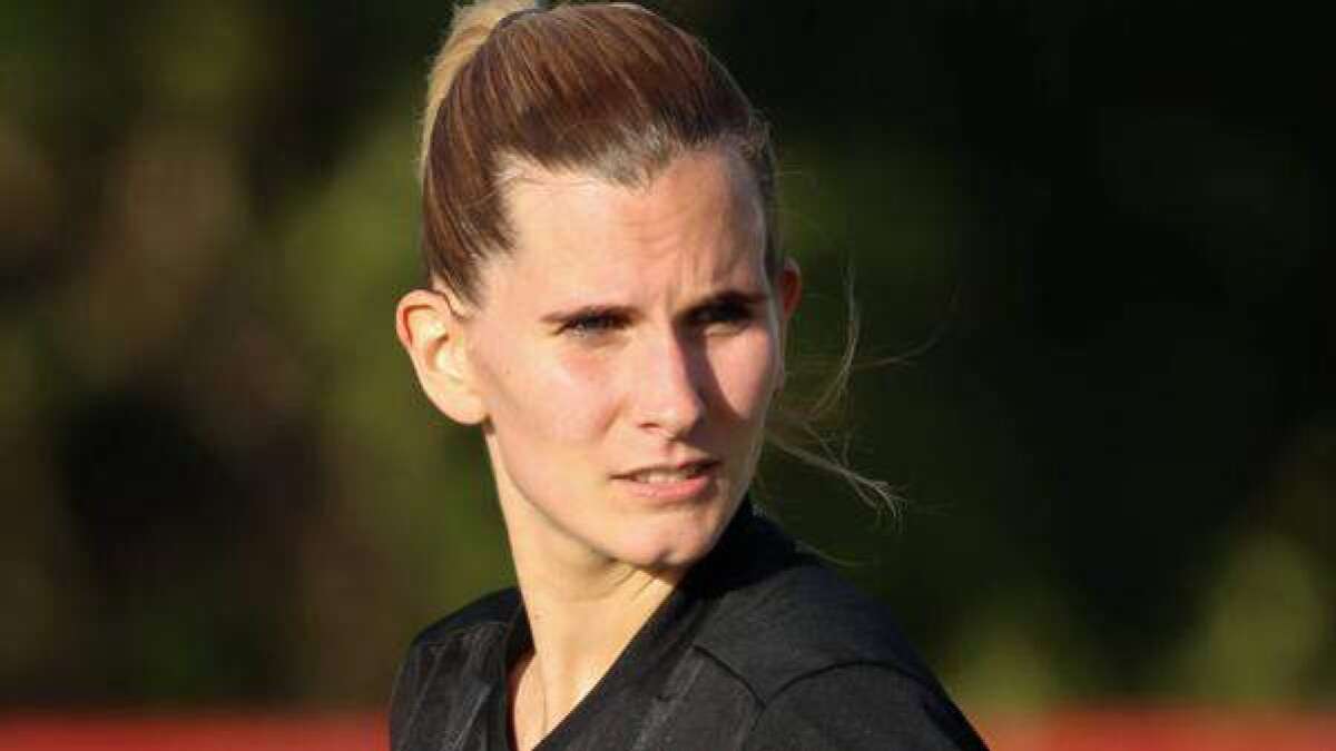 Anke Hölscher vom TuS Westerende ist die höchspfeifende Schiedsrichterin in Ostfriesland