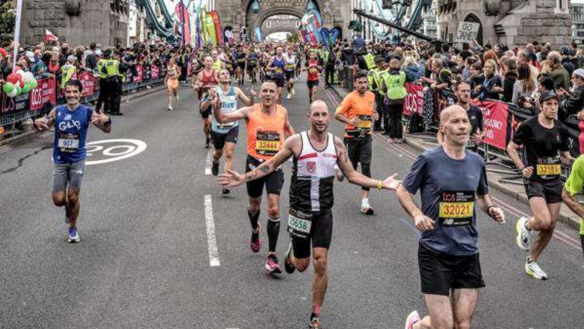 Bastian Kahler aus Hinte holt sich besondere Medaille für sechs Marathons