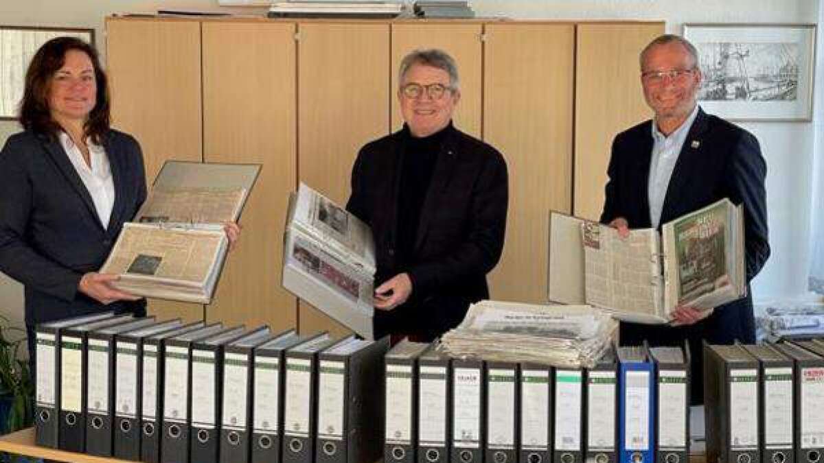 Geschichte Neuharlingersiels: 28 Ordner dokumentieren Entwicklung