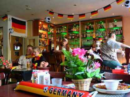 Nachrichten aktuell: Welche Kneipen zeigen die WM in Oldenburg? – Und ...