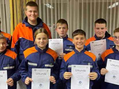 Jugendfeuerwehr Harpstedt: Mitglieder erhalten die Jugendflamme Teil eins