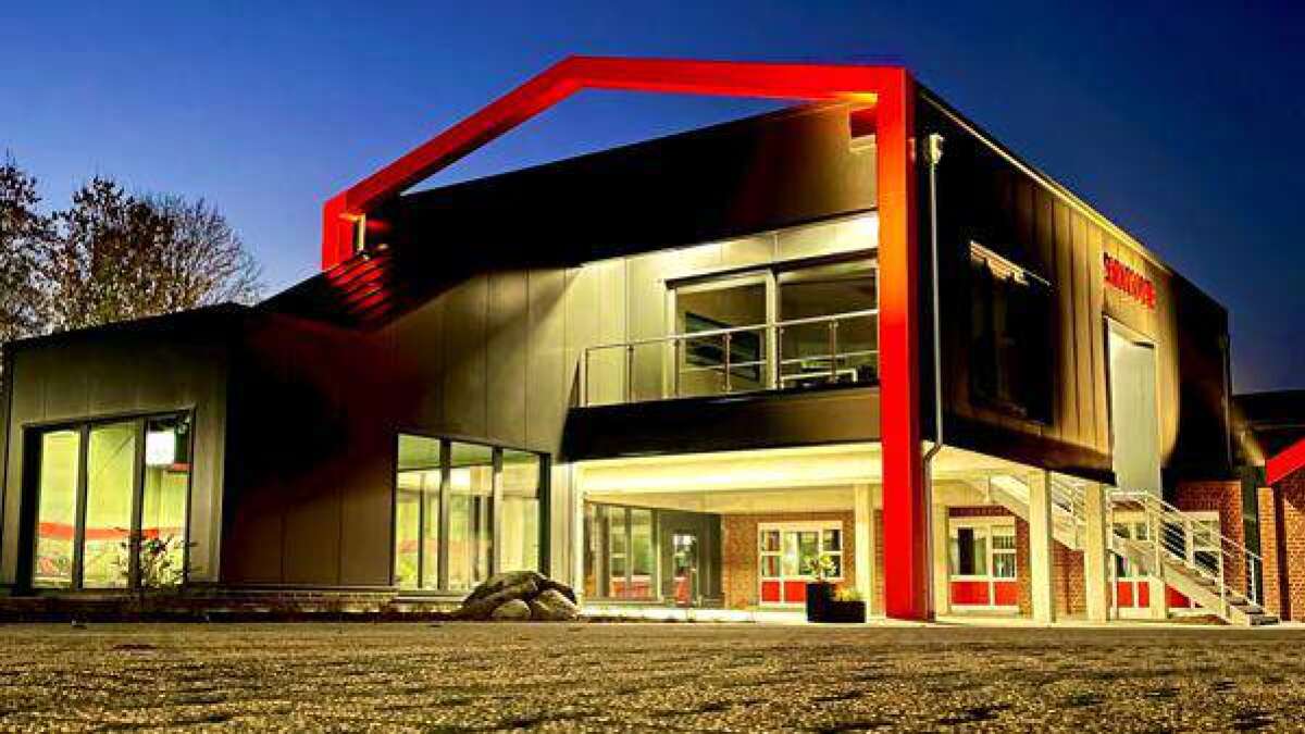 Eröffnung von Technologiewelt SkyCube in Ostrhauderfehn