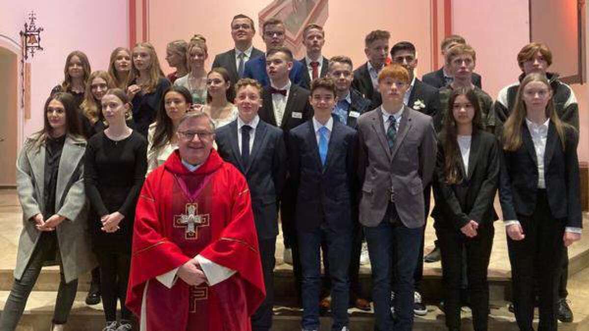 St. Willehad Nordenham: 26 Jugendliche gefirmt