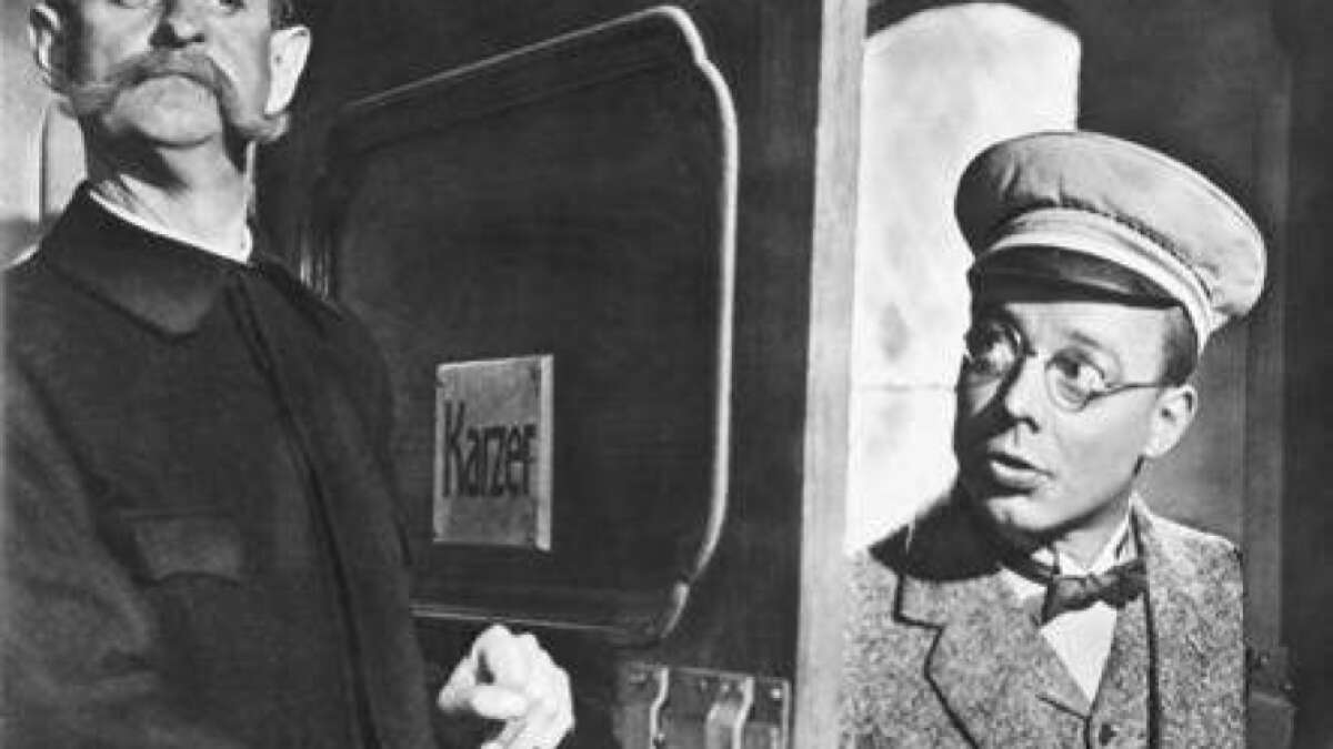 Heinz Rühmann: Der Filmklassiker „Die Feuerzangenbowle“ läuft im ...