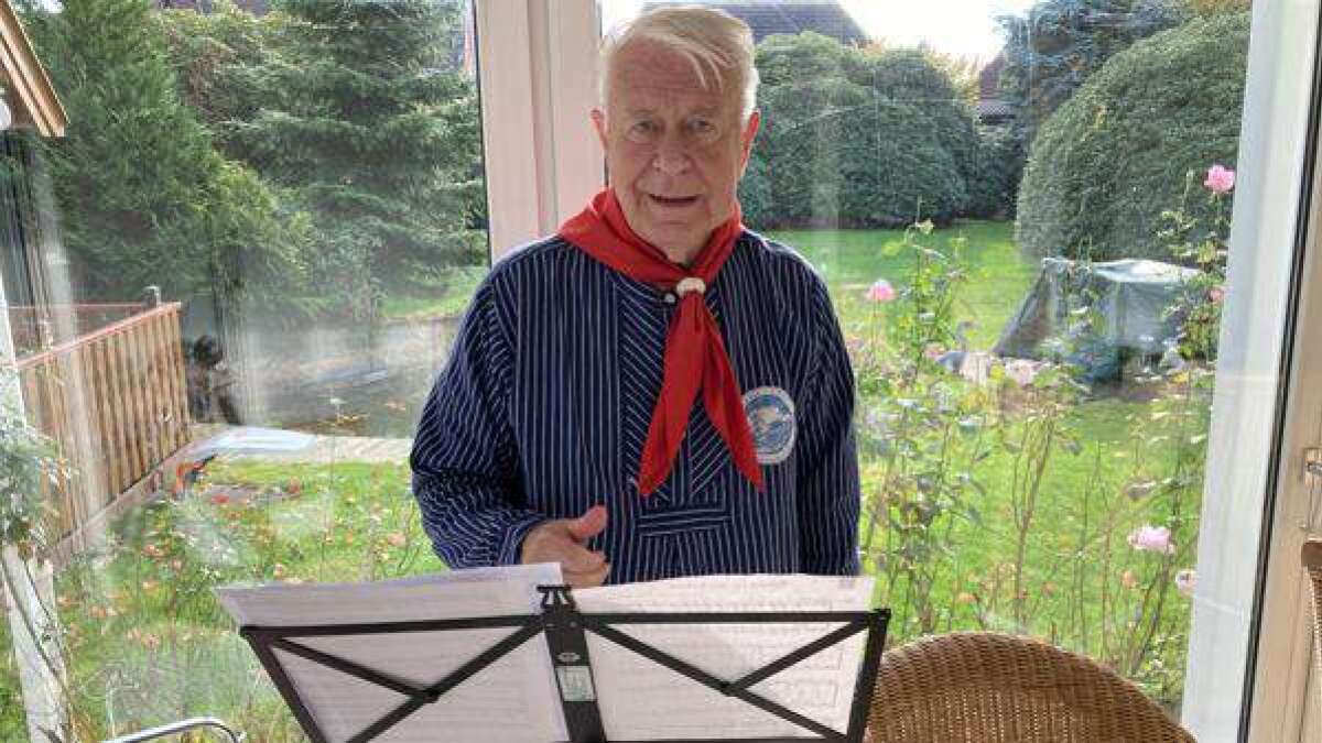 Nach über 40 Jahren Chorleitung: Peter Mittwollen verlässt Shanty-Chor