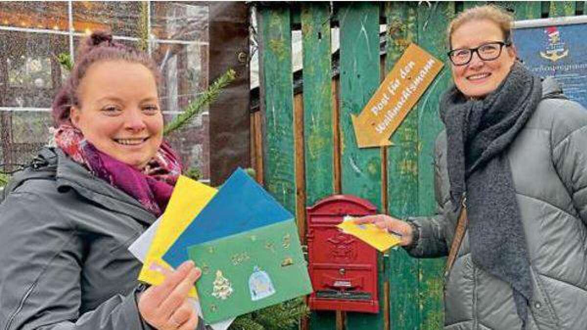 Fleißige Helferchen des Weihnachtsmanns