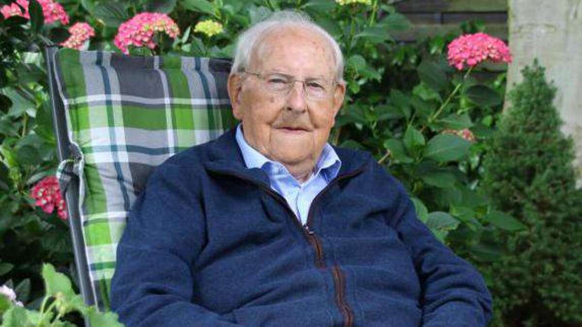 Nachruf auf Alfons gr. Holthaus: Friesoyther stirbt im Alter von 101 Jahren