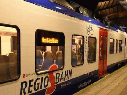 Wilhelmshaven Hauptbahnhof: Erster elektrischer Personenzug angekommen