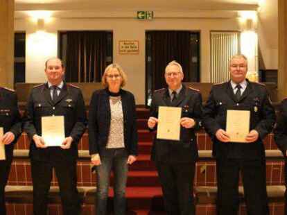 Feuerwehr Elsfleth: Stadtbrandmeister und Ortsbrandmeister ernannt