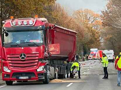 Unfall auf der B401: Darum war die Straße so lange gesperrt