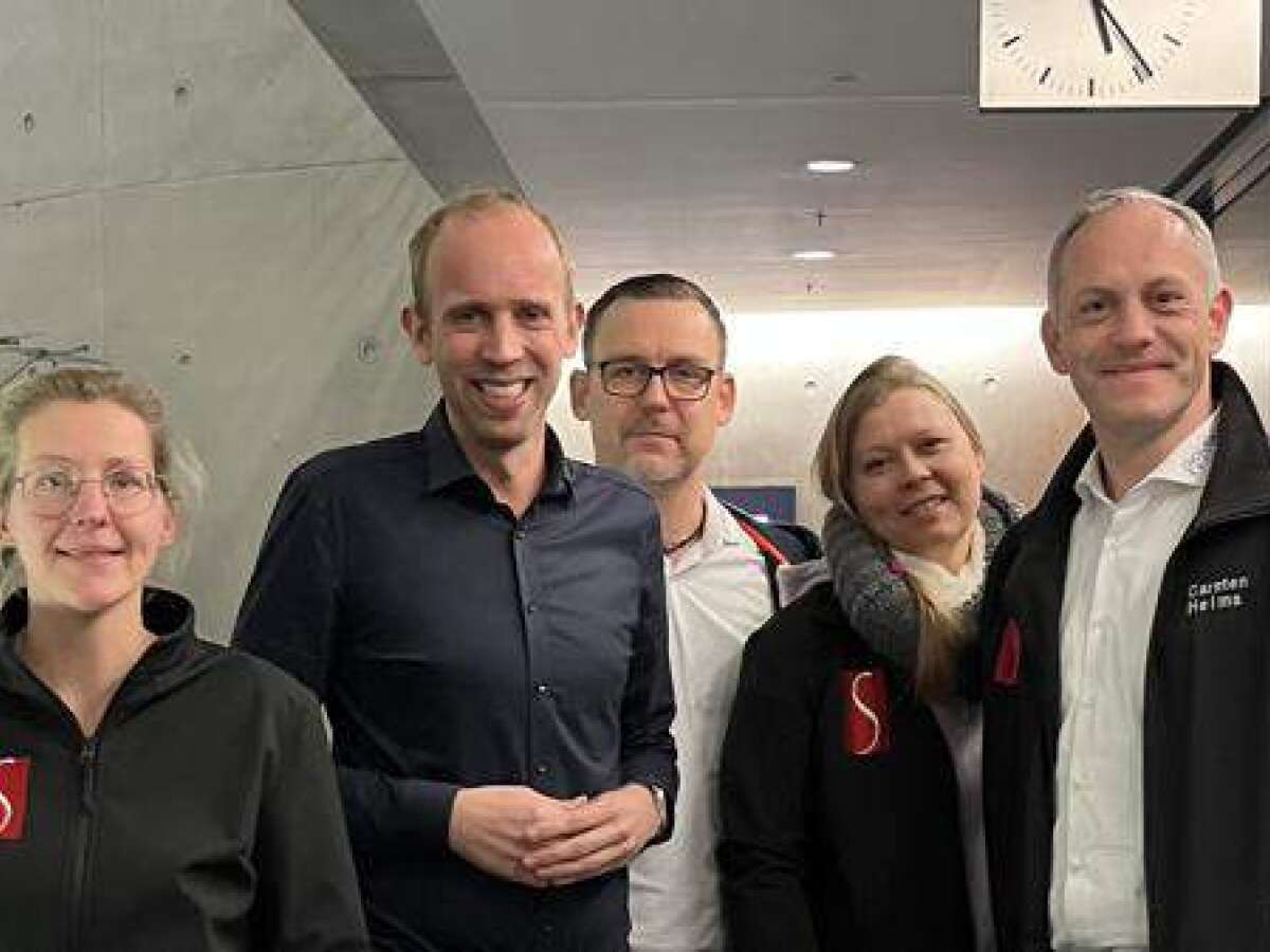 Showband Rastede: Politische Bildungsreise zu Dennis Rohde in Berlin