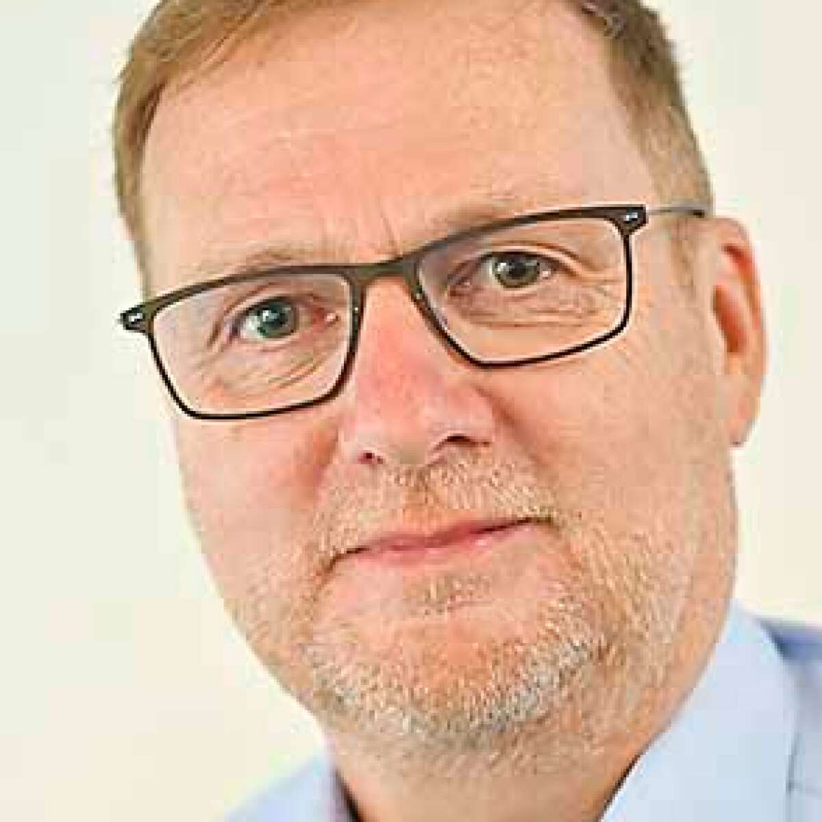 Nach Feuer in Freibad in Emden: Zerstörtes Van-Ameren--Bad in Emden ...