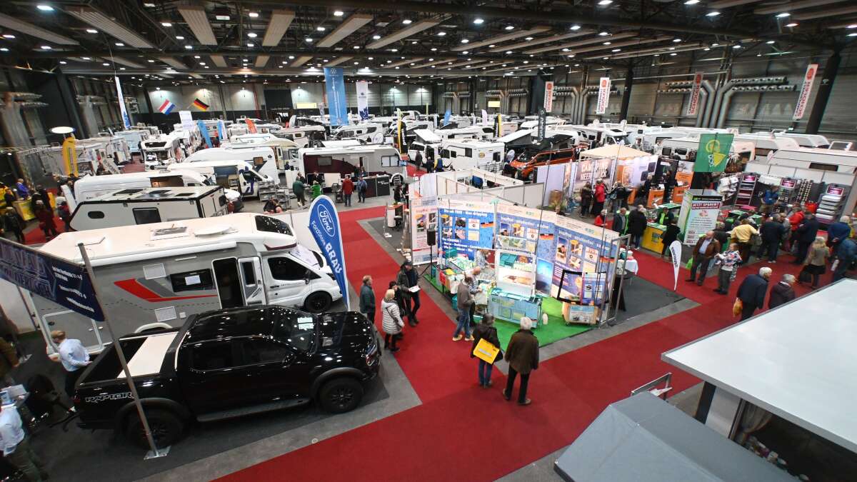 „Caravan Freizeit Reisen“ in Oldenburg: „One-Night-Stand“ im Wohnwagen