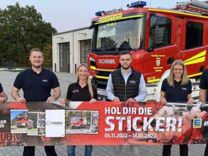 Sticker-Aktion der Feuerwehr Sandkrug: Am 7. Januar großer Dubletten-Tausch