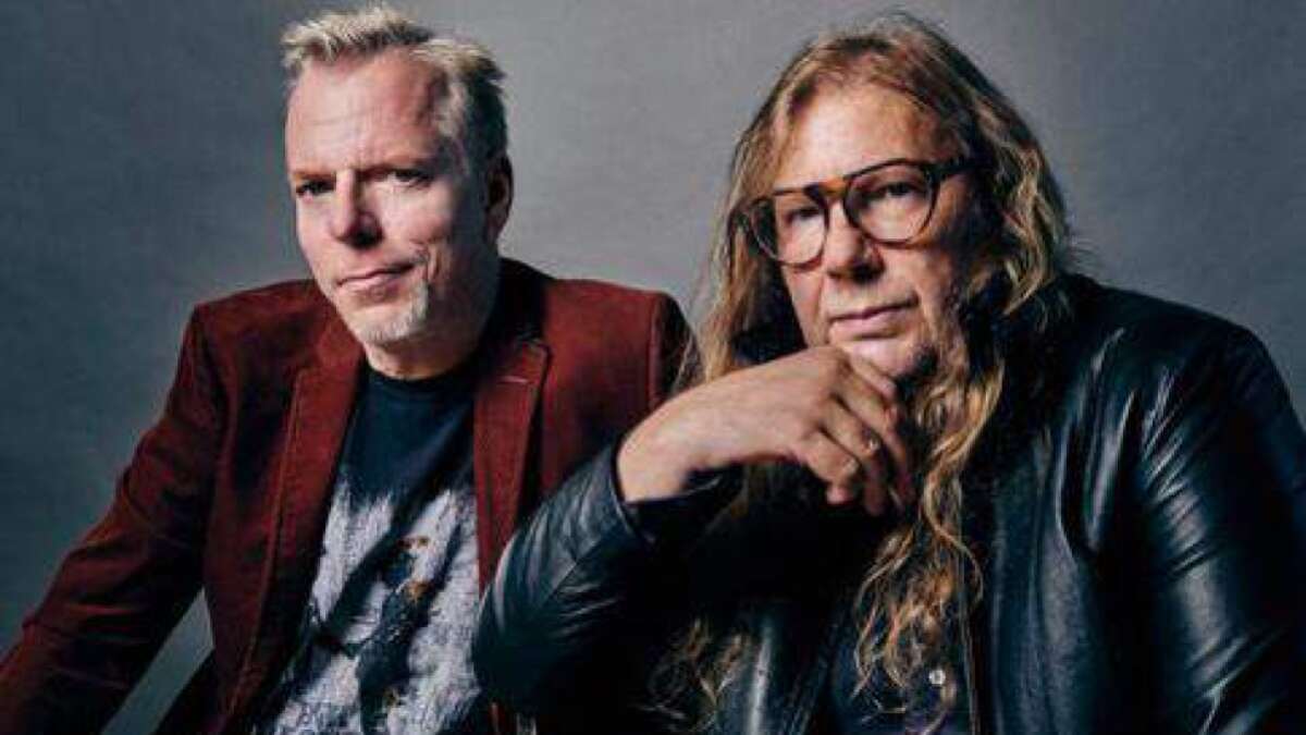 „Kultur hinterm Feld“ in Rhade: Sendecki und Spiegel