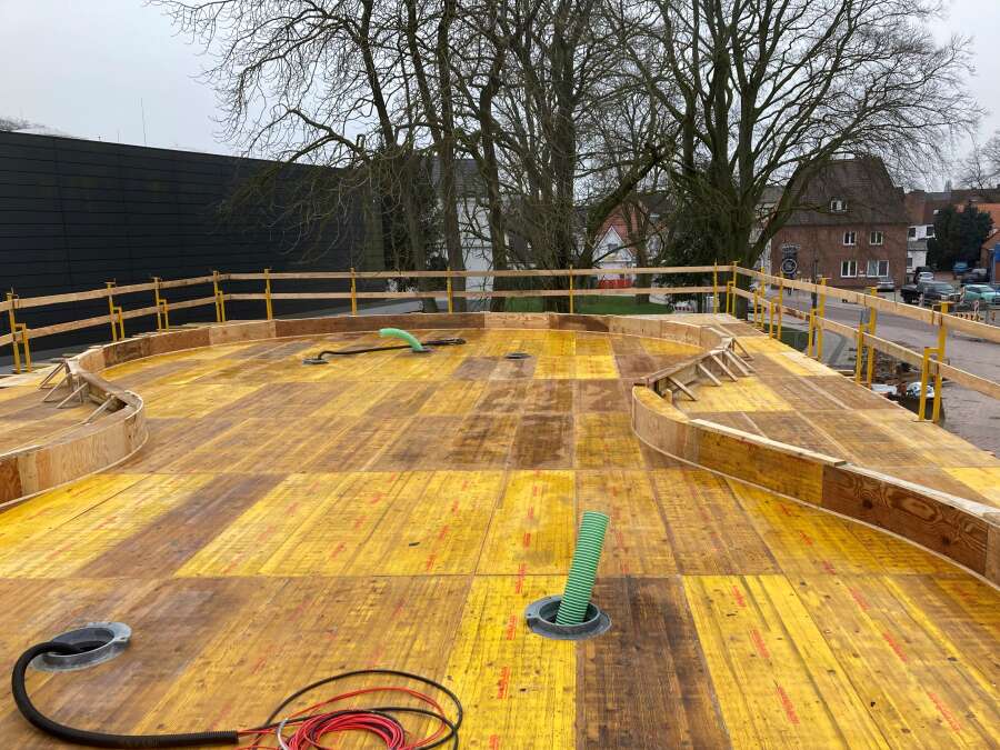 Hansaplatz in Friesoythe: Neue Gründächer nehmen Form an