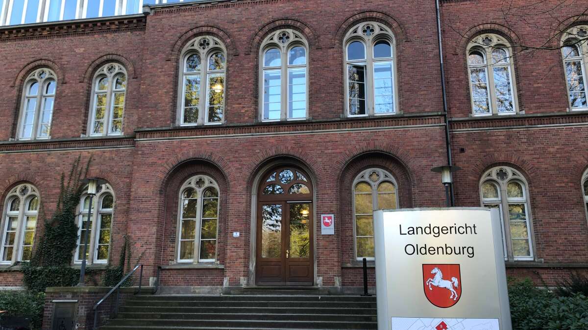 Prozess gegen Bad Zwischenahner: Frau aus Fenster geworfen – Angeklagter erleidet angeglich ...