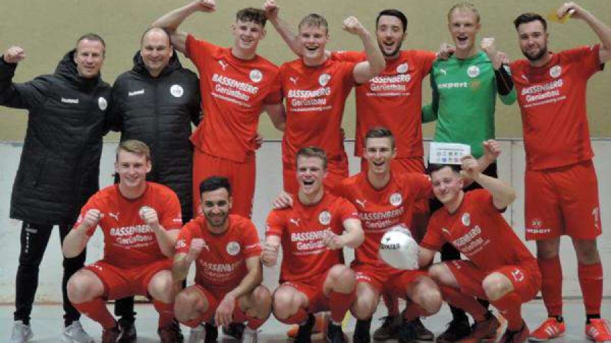 Fußball: SV Brake gewinnt Finale der Hallenkreismeisterschaft gegen Abbehausne