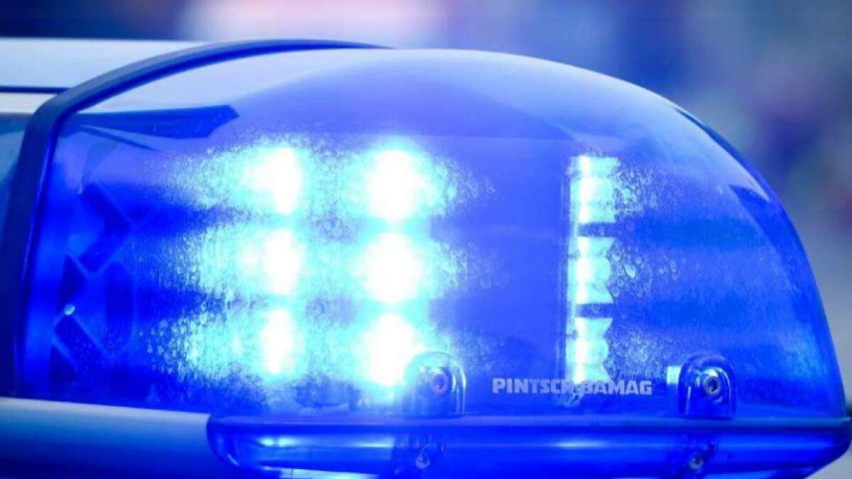 Notfall-Türöffnung der Feuerwehr in Aurich für den Rettungsdienst