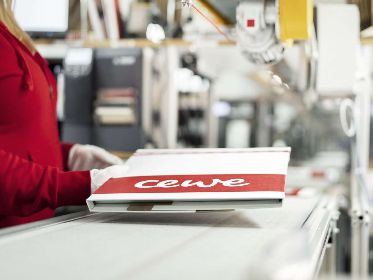 Cewe: Starkes Weihnachtsgeschäft beflügelt Fotodienstleister aus Oldenburg