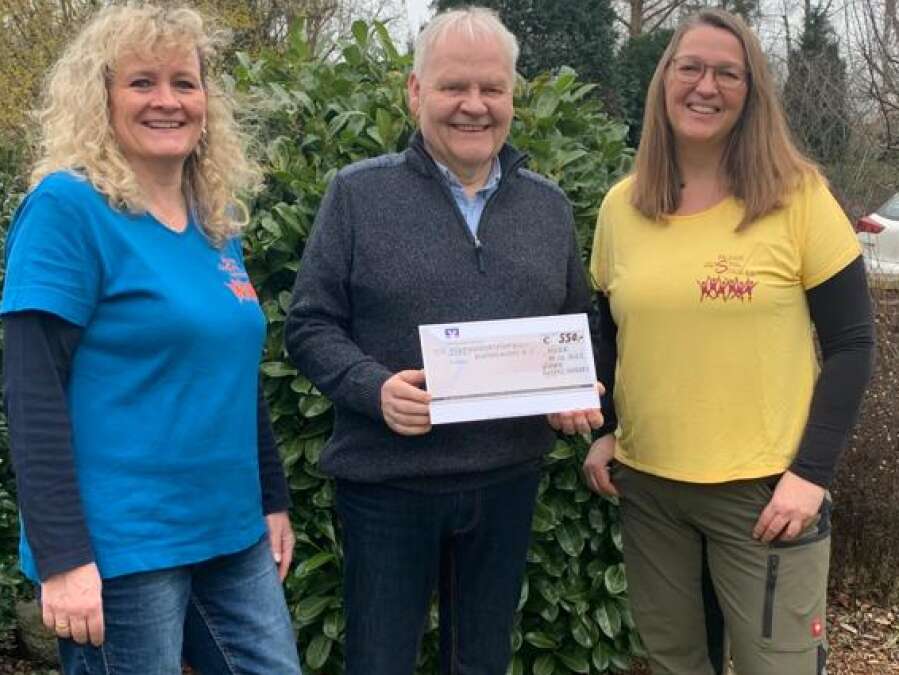 Huder Gospelsingers: Chor sammelt 550 Euro für Verein Kinderaugen