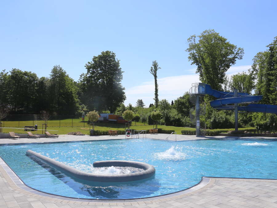 Freibad und Hallenbad Ganderkesee: Eintritt für Erwachsene soll erhöht ...