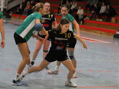 Handball-Landesliga: Vareler C-Mädchen begeistern im Gipfeltreffen