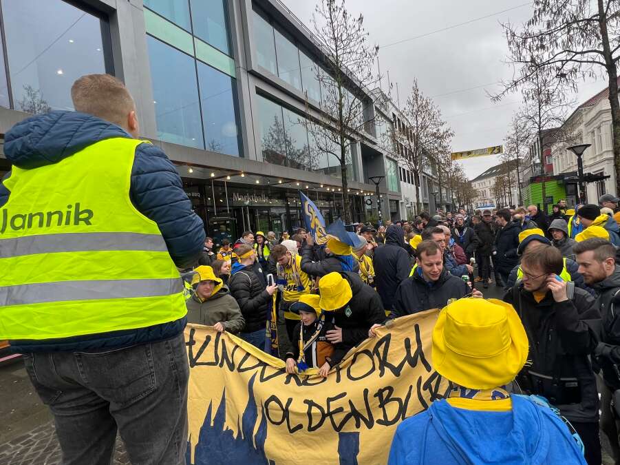 Fan-Marsch in Oldenburg: EWE Baskets mit großem Jubel empfangen