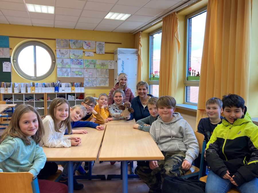 Grundschule Harpstedt: Plattdeutsch-AG bei Heike Möhlenhoff