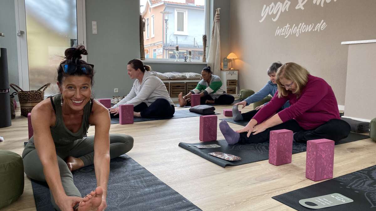 Yoga in Ganderkesee: Nicole Witte eröffnet Instyle Flow Yoga Nicki ...