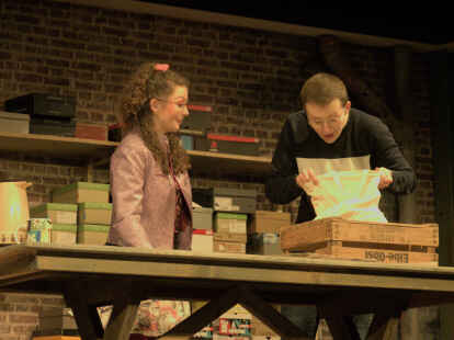 Niederdeutsches Theater Neuenburg: Premiere von Twee as Bonnie un Clyde ...