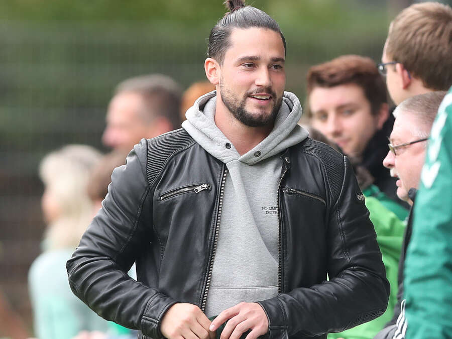 Daniel Franziskus: Eine Fußballer-Personalie mit kuriosen Zügen in ...