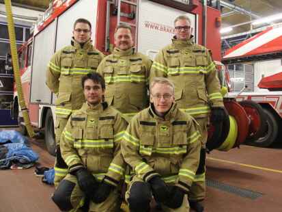 Wesermarsch-Feuerwehren mit neuer Einsatzkleidung