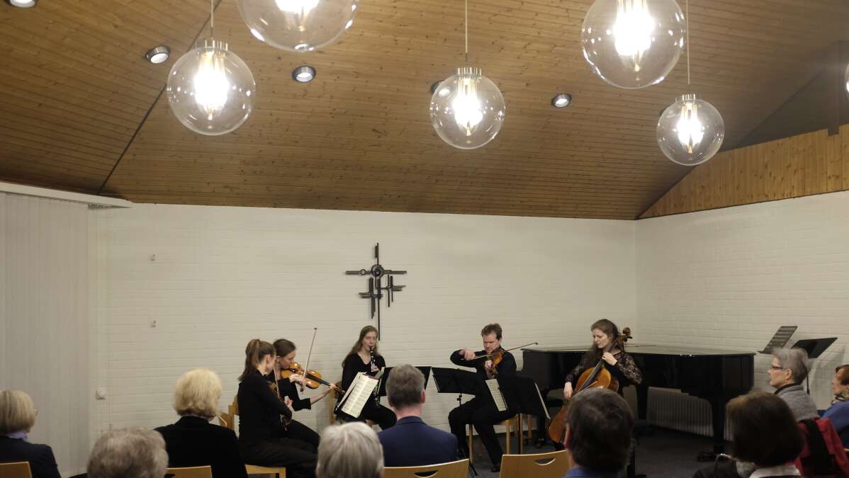 Konzerte im Paul-Gerhardt-Haus in Brake: Kurt Seibert und Streicher ...