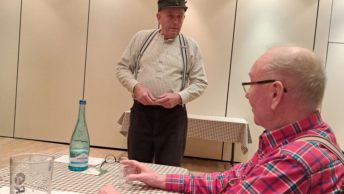 Plattdeutscher Abend beim Heimatverein Garrel: Fiti Hillen und Helmut Schmitz unterhalten humorvoll