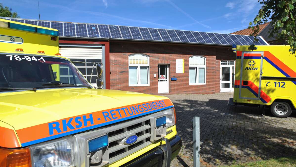 Punkt Mitternacht gibt der Verein RKSH seinen Rettungsdienst an die ...