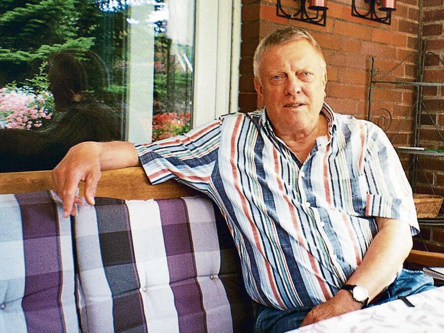 Autor Manfred Briese aus Esens kommt zu Lesungen nach Hause