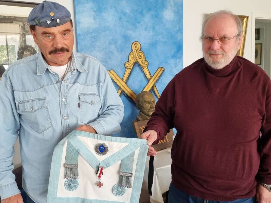 Freimaurer der Blücher-Loge Wittmund/Jever erklären ihre Rituale