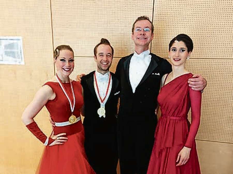 Tanzen in Oldenburg: Standard-Paare von TSA Creativ im GVO und TTC siegen bei Landesmeisterschaften