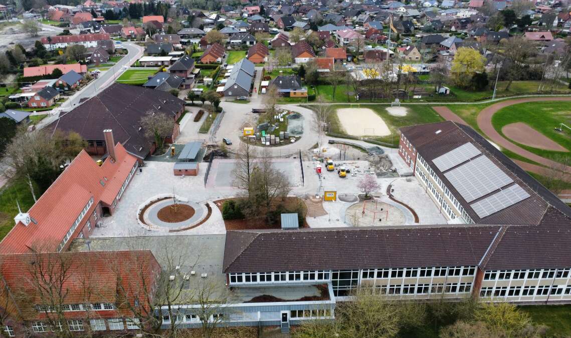 Schulhof bei der Augustfehner IGS neu gestaltet: Fläche vielfältig nutzbar