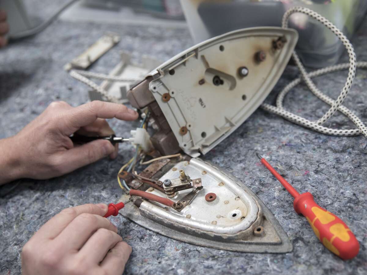 Repair-Café zentral in Oldenburg: Werkstatt im Haus der Jugend