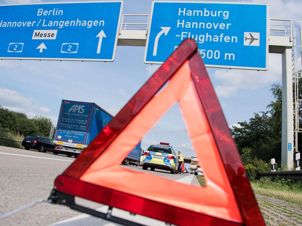Nach Panne oder Unfall schnell hinter die Leitplanke