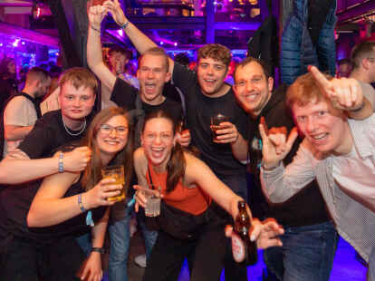 „Bier Bachelor“ in Oldenburg: Die besten Bilder vom Bier-Bachelor - mit ...