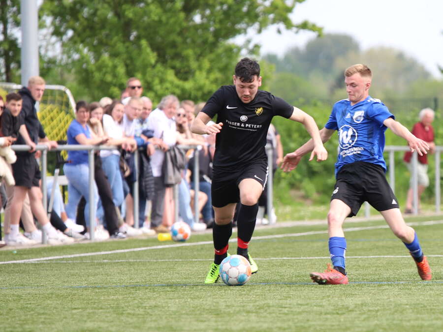 Fußball, Ostfrieslandklasse A: TuS Eintracht Hinte gewinnt gegen ...