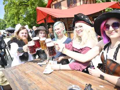 Mittelalterlich Phantasie Spectaculum 2023 in Rastede: Bilder vom MPS ...