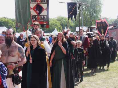 Mittelalterlich Phantasie Spectaculum 2023 in Rastede: Bilder vom MPS ...