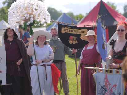 Mittelalterlich Phantasie Spectaculum 2023 in Rastede: Bilder vom MPS ...