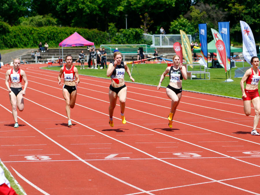 Leichtathletik: Cloppenburgerin Talea Prepens landet zweimal auf dem ...