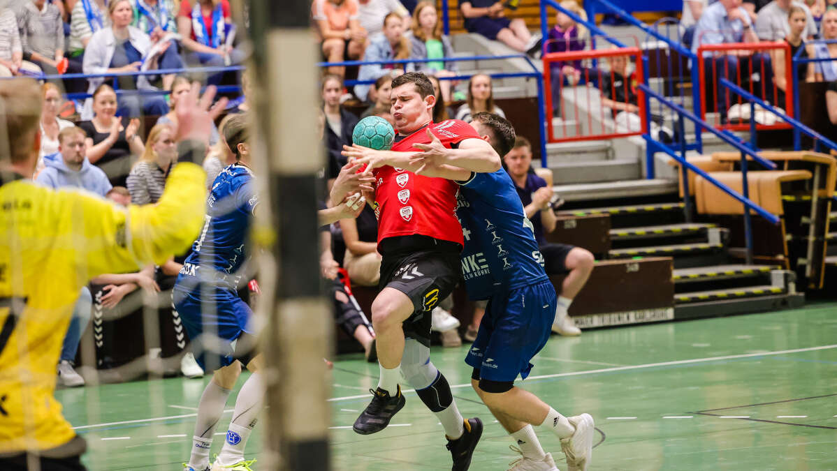 Handball-Oberliga: TvdH Oldenburg verliert Spiel und Torwarttrainer an TV Cloppenburg