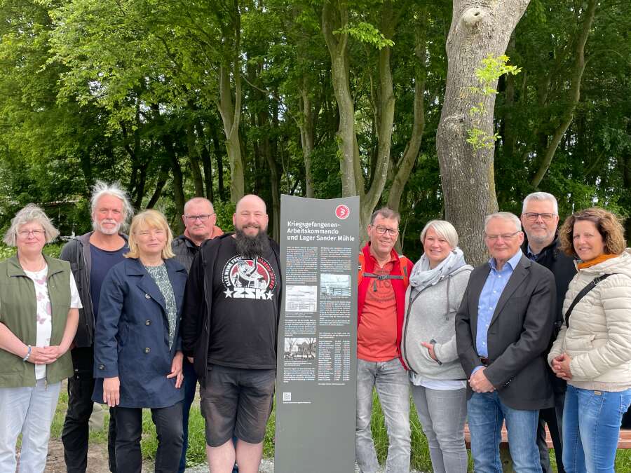 Geschichte der Gemeinde Sande: Zwei neue Erinnerungsorte